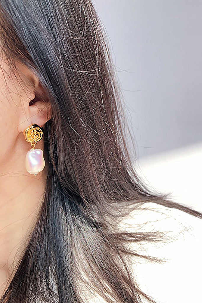 ZAPAKA Women Accessory Shaped Pearl Rose Stud Earrings